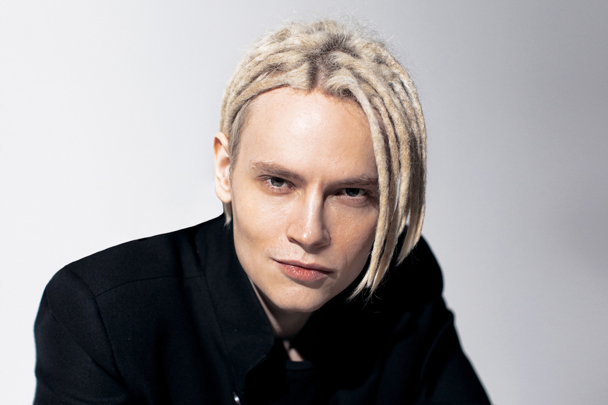 Classify Shaman Russian Singer