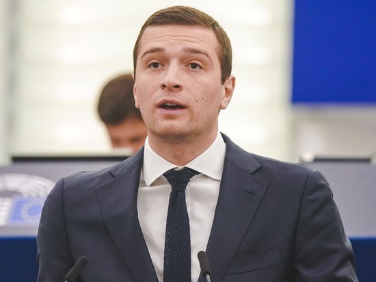 Жордан Барделла стал преемником Марин Ле Пен - МК