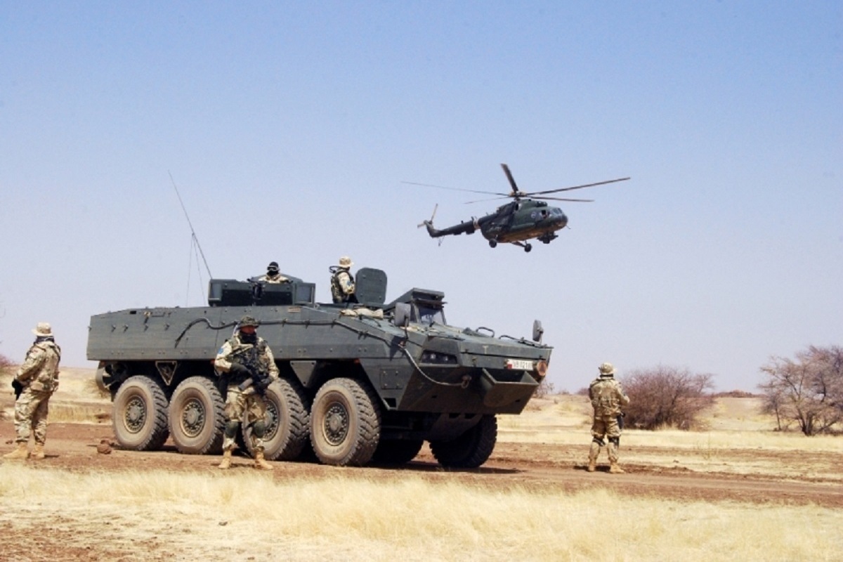 Польша передаст Украине 200 бронетранспортеров Rosomak - МК