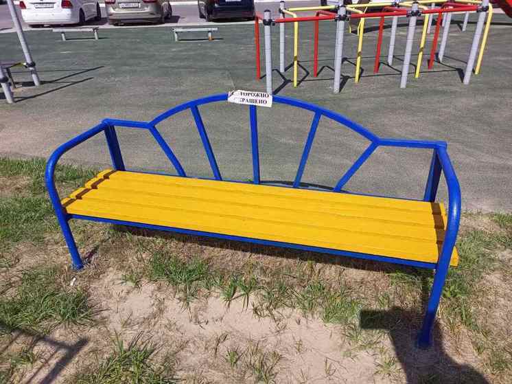 В Чебоксарах приводят в порядок скамейки и детские площадки - МК Чебоксары