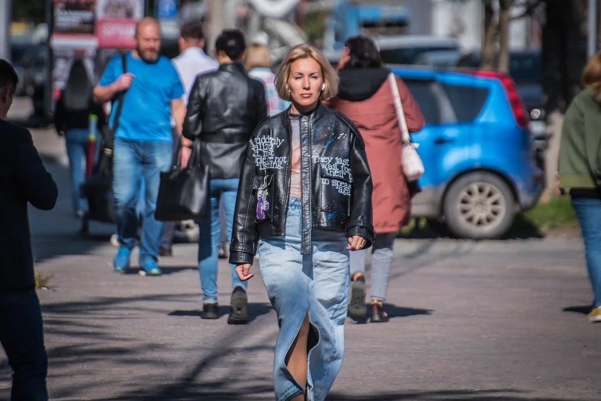 Футболка, шорты и джинсы: томичам рассказали о базовом летнем гардеробе ...