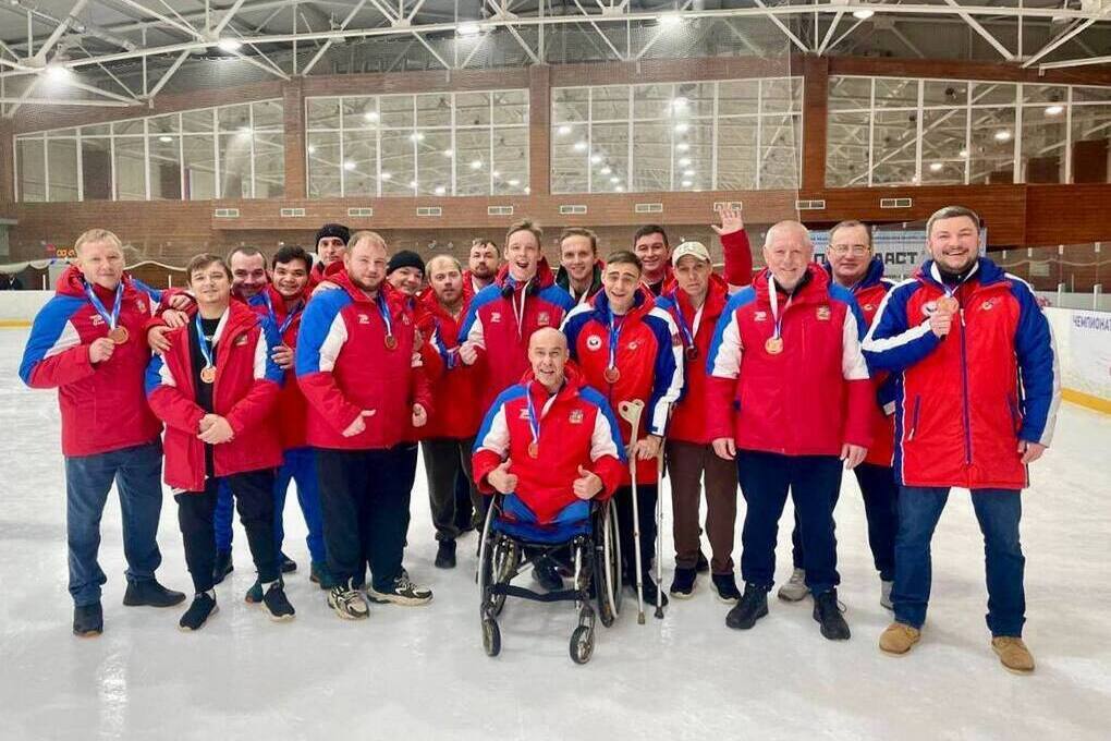 Хоккеисты Подмосковья завоевали «бронзу» на чемпионате страны по следж ...