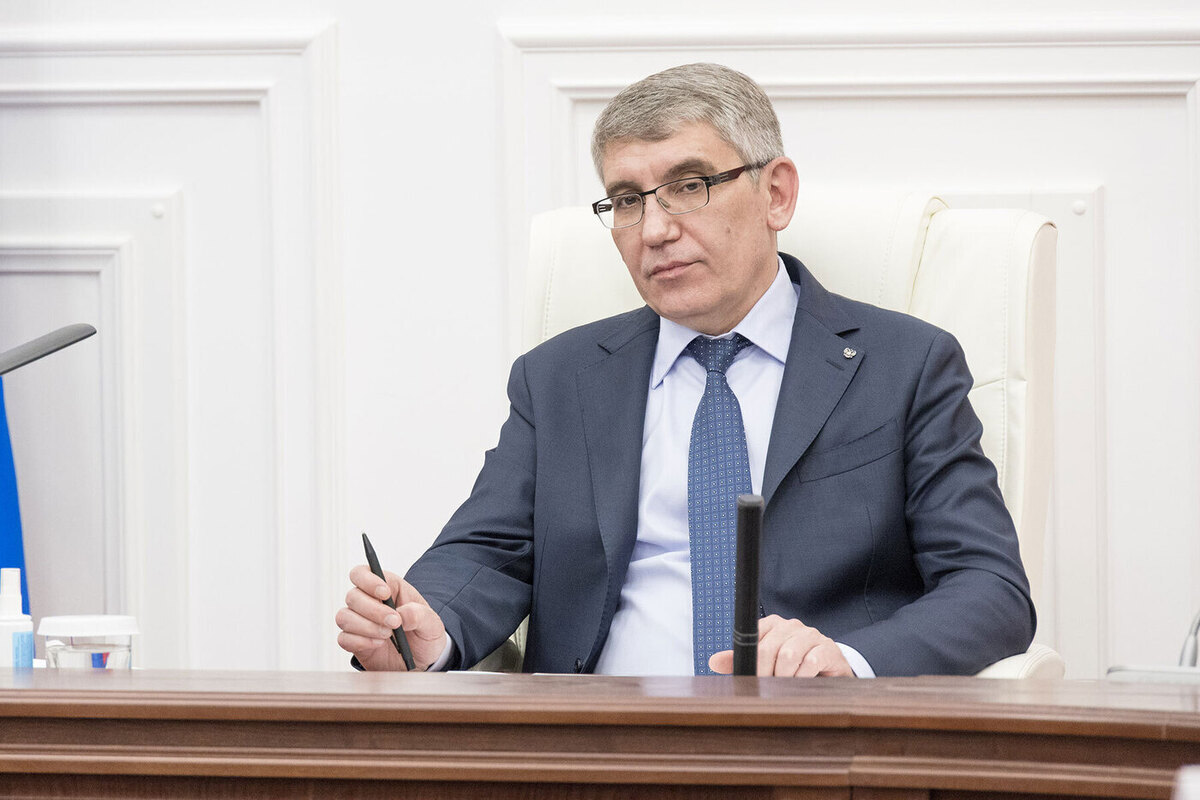 Губернатор Миляев обсудил с руководителями предприятий ЖКХ развитие ...