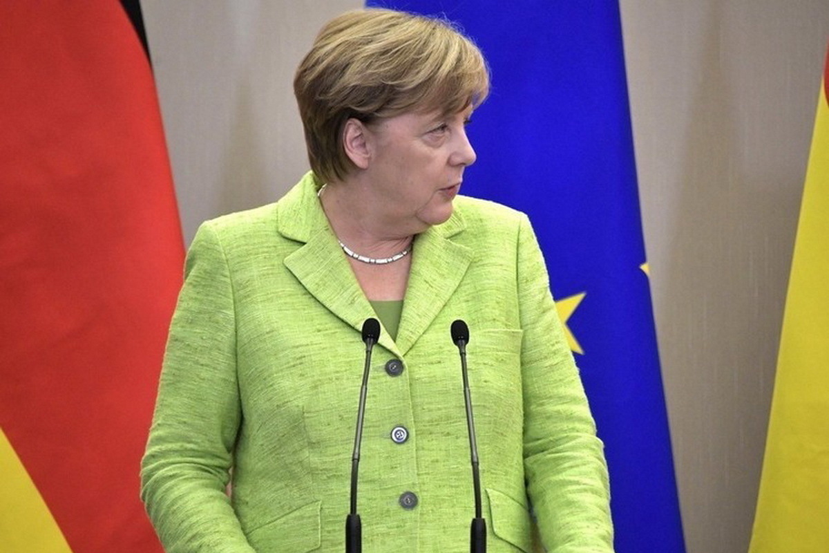 В России заявили о стыде за Меркель из-за слов об ответе Путину - МК