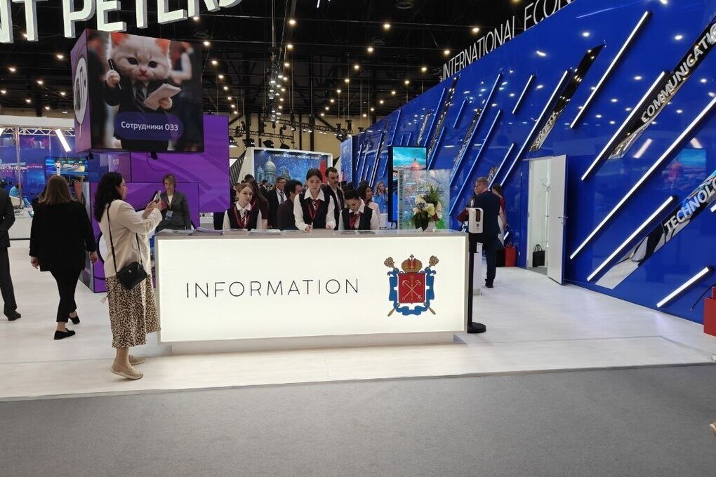 Мантуров на ПМЭФ рассказал о приостановке проекта электромобиля E-Neva - МК Санкт-Петербург