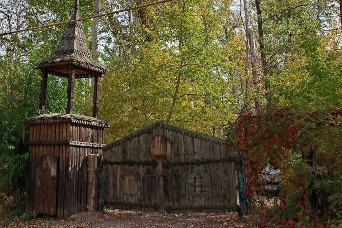 В Саратовской области обнаружена сказочная заброшенная база отдыха - МК ...