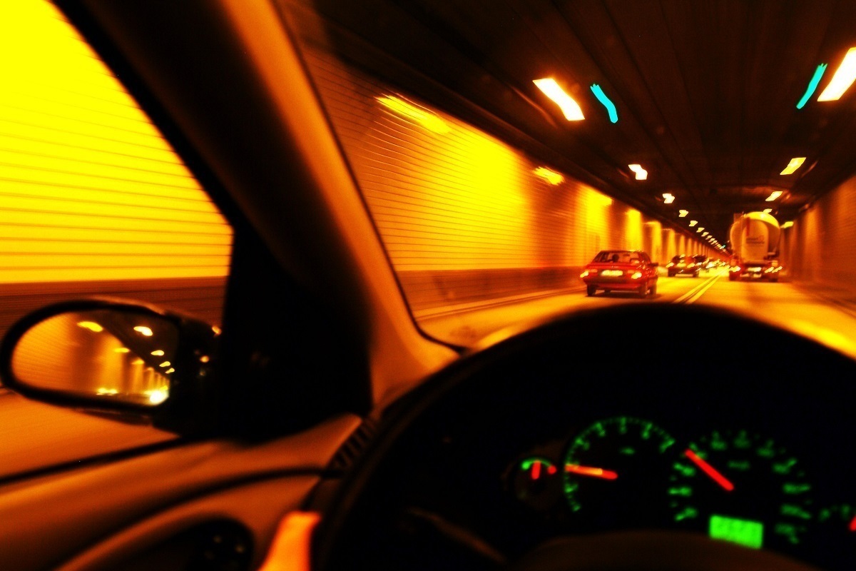 Россиянам объяснили, какие обороты двигателя убьют его быстрее всего - МК