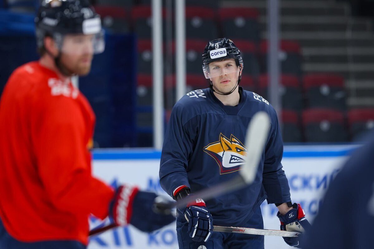 Новокузнечане проиграли третьей команде ВХЛ со счетом 1:3 - МК Кузбасс