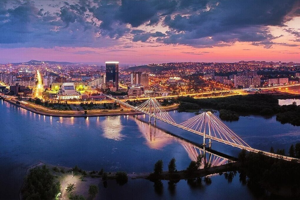 Жена нового мэра российского города назвала переезд в Сибирь тотальным ...